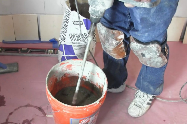 3 easy steps to use when mixing thin set - So That's How You Do That!